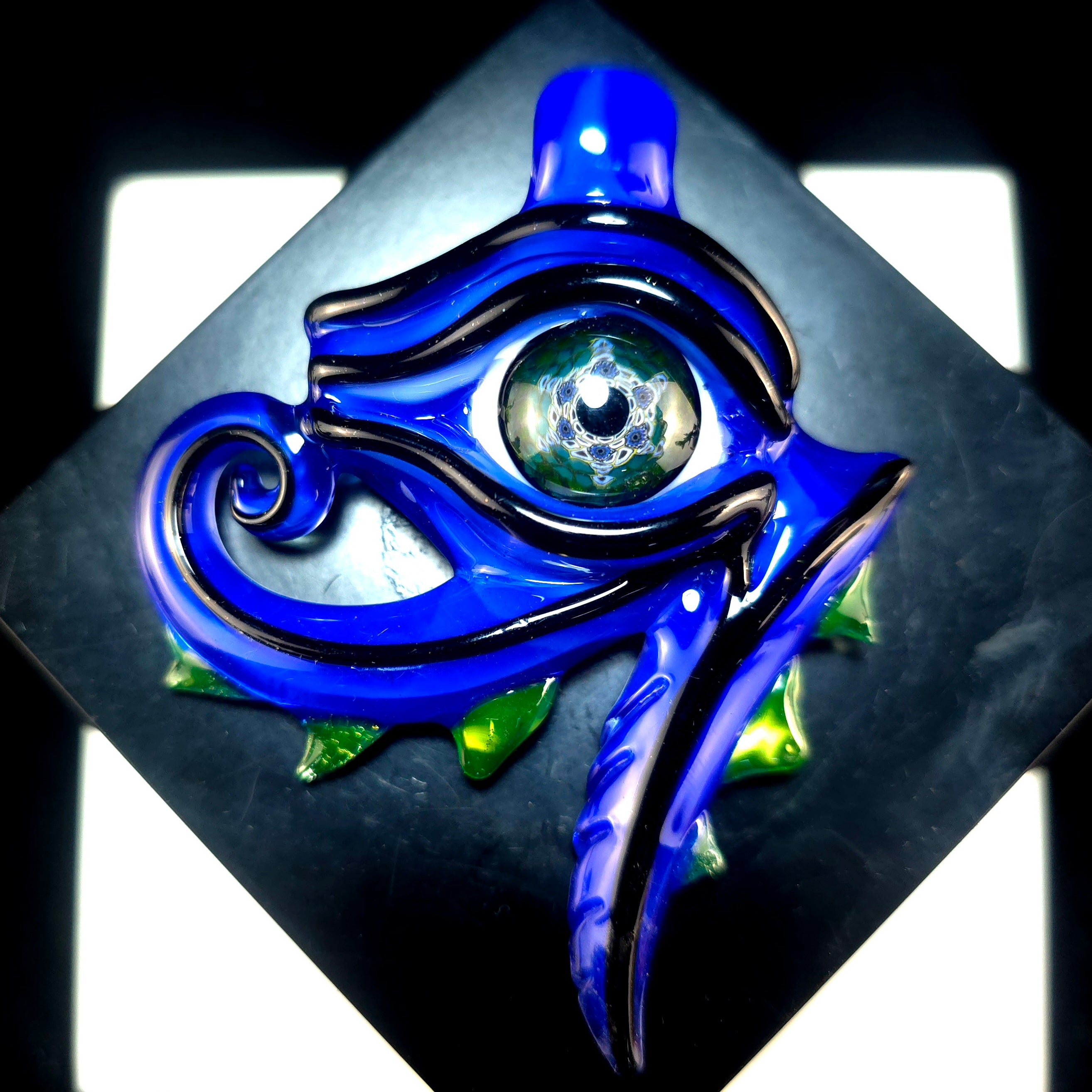 Neptune eye of Ra – Mako Glass